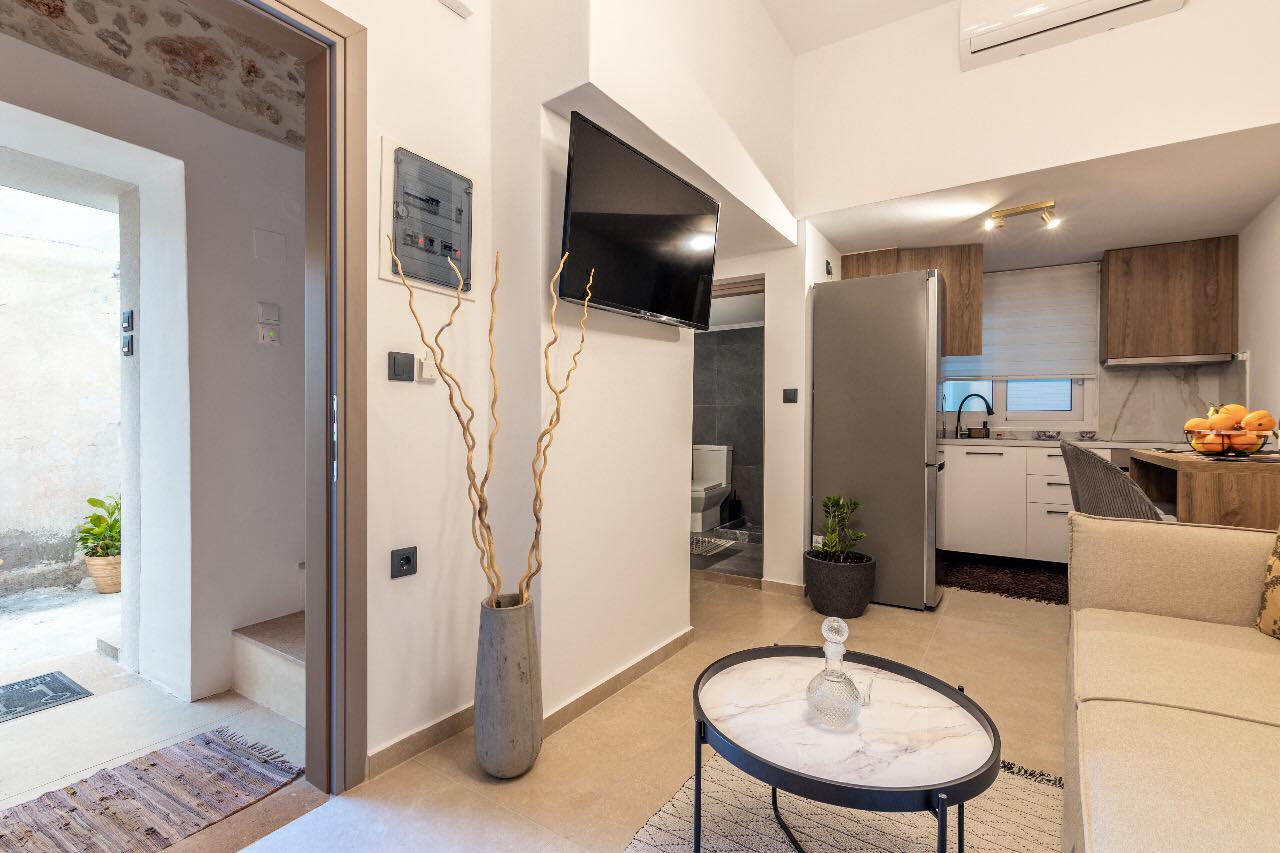 Airbnb Apartment - Κατασκευαστική Καρπαθιωτάκης